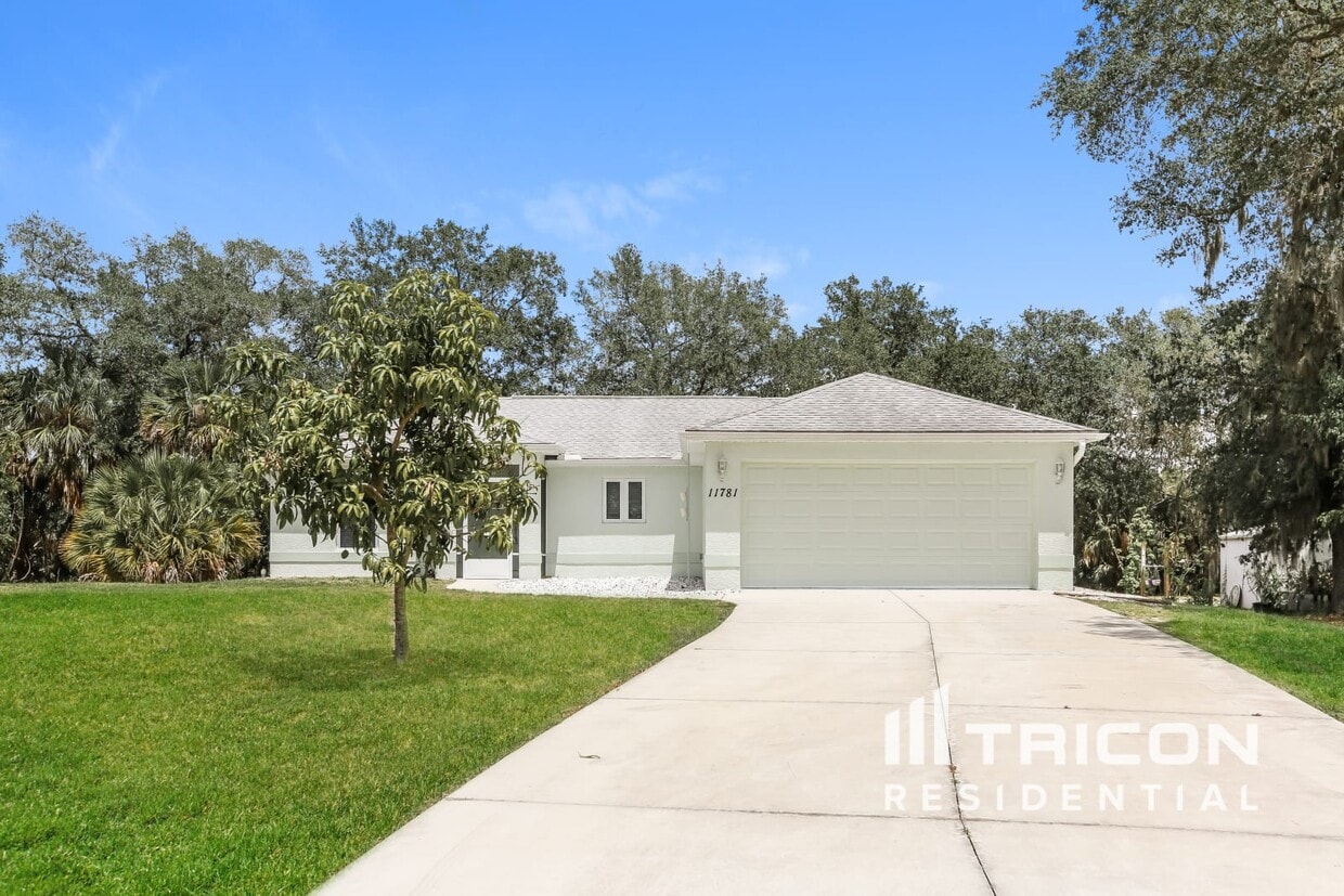 11781 Oceanspray Blvd, Englewood, FL 34224 | Apartments.com