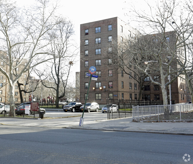 1090-1098 Croes Ave, Bronx, NY 10472 - Bronx, NY, 10472 | Apartments.com