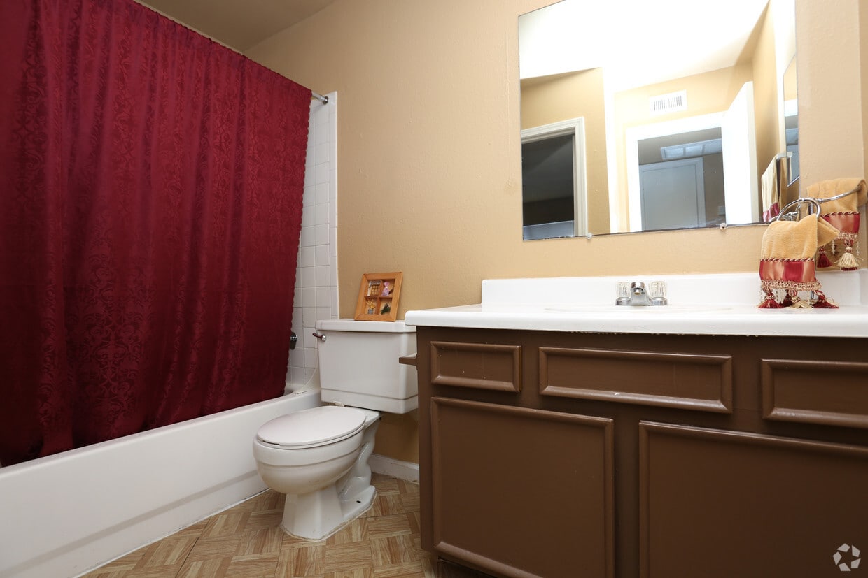 Westhollow Apartments - 10001 Fondren Rd Houston, TX 77096 | Apartments.com