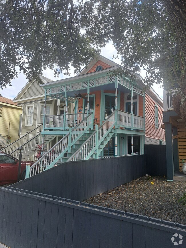 Kempner Park Apartments for Rent with High Ceilings - Galveston, TX ...