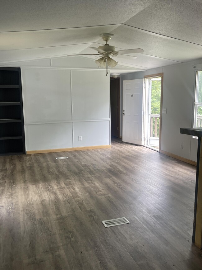 111 Fletcher Wy, Clyde, NC 28721 - House Rental in Clyde, NC ...