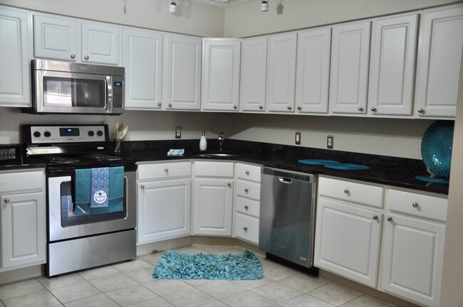 Summit Terrace - Apartments in South Portland, ME | Apartments.com