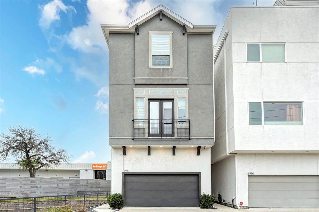 5912 E Post Oak Ln, Houston, TX 77055 - Condo for Rent in Houston, TX ...