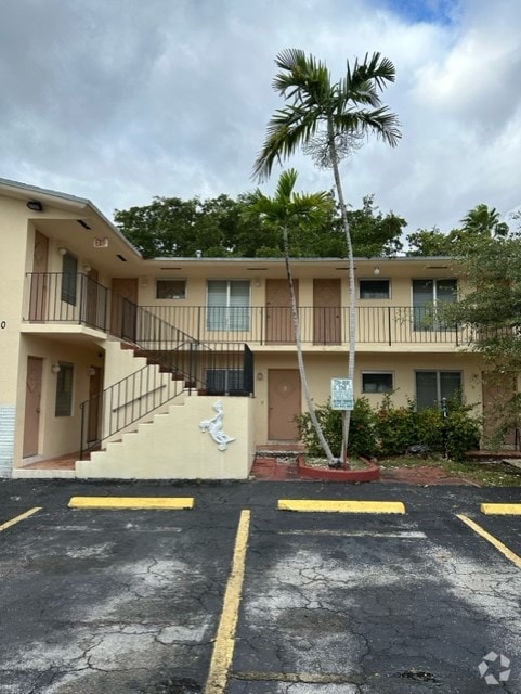 Cheap Portofino at Biscayne Apartments for Rent - North Miami, FL ...