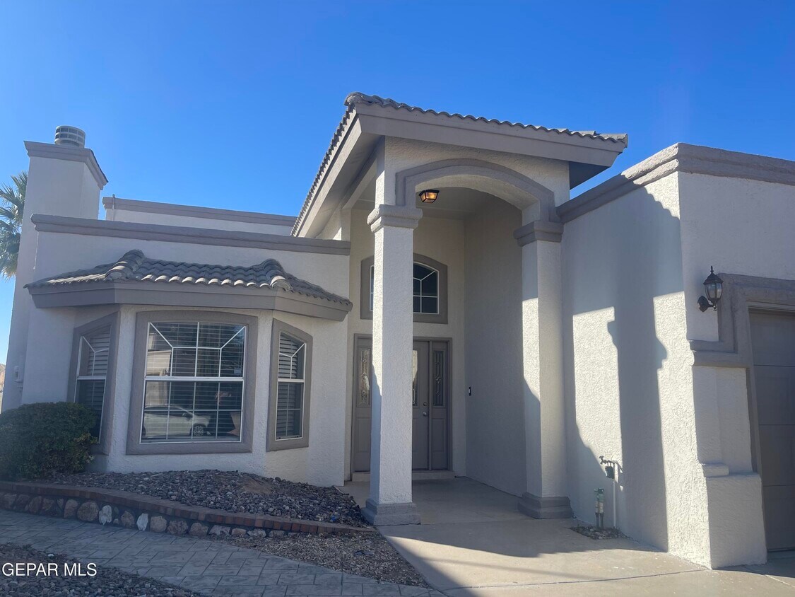 12216 Kira Christel Ln, El Paso, TX 79936 - House Rental in El Paso, TX ...