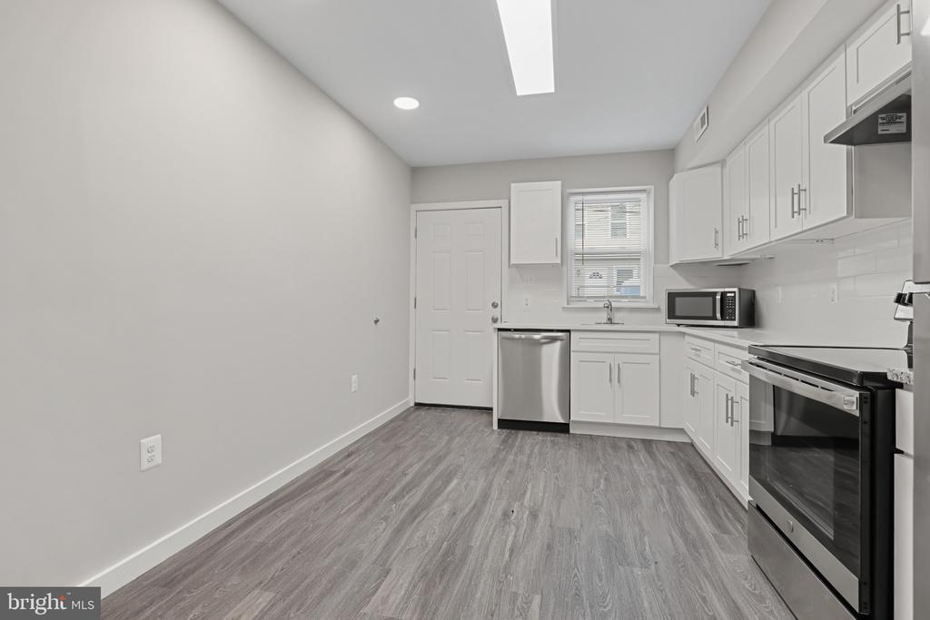 2002 Ellsworth St, Baltimore, MD 21213 - Townhome Rentals in Baltimore ...