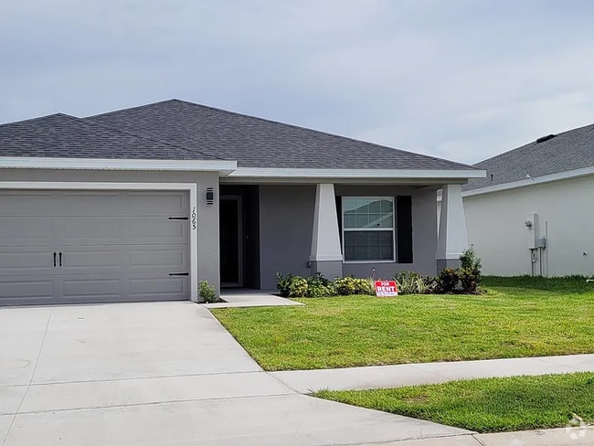 Randa Ridge Apartments for Rent with a Garage - Haines City, FL ...