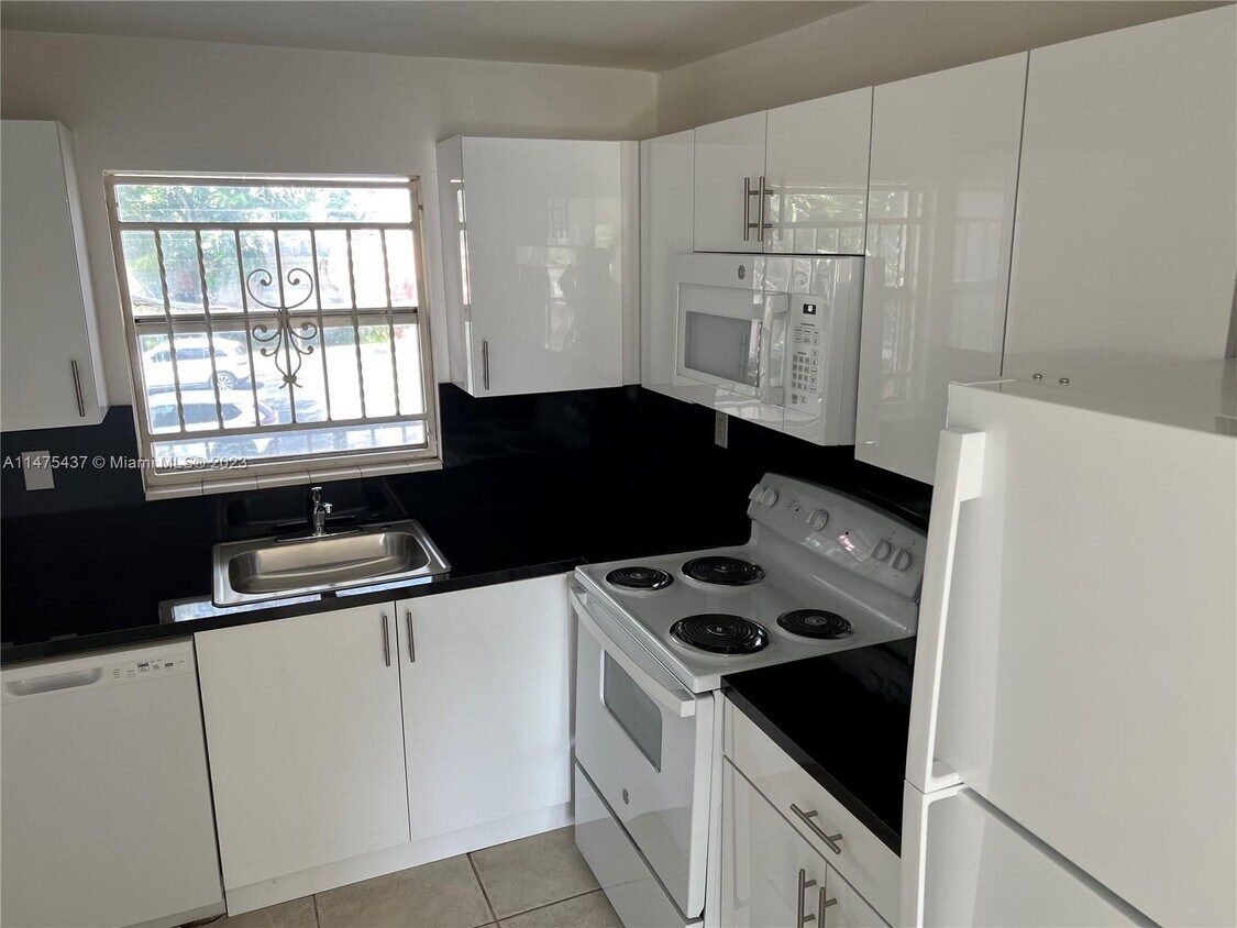 13715 Kendale Lakes Cir Unit A-203, Miami, FL 33183 - Condo for Rent in ...