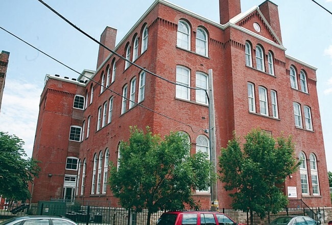 Naval Square Apartments for Rent with Wheelchair Access - Philadelphia ...