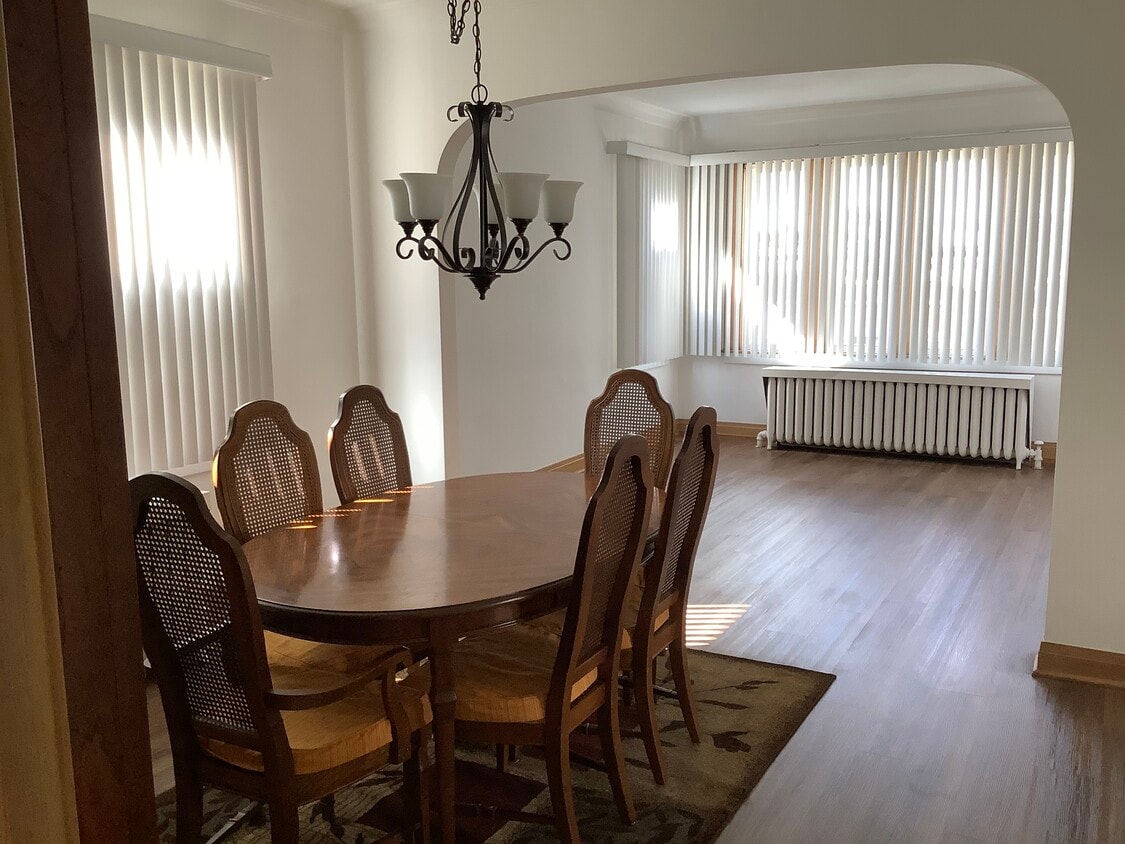 2215 Gunderson Ave Unit #2, Berwyn, IL 60402 - 2215 Gunderson Ave ...