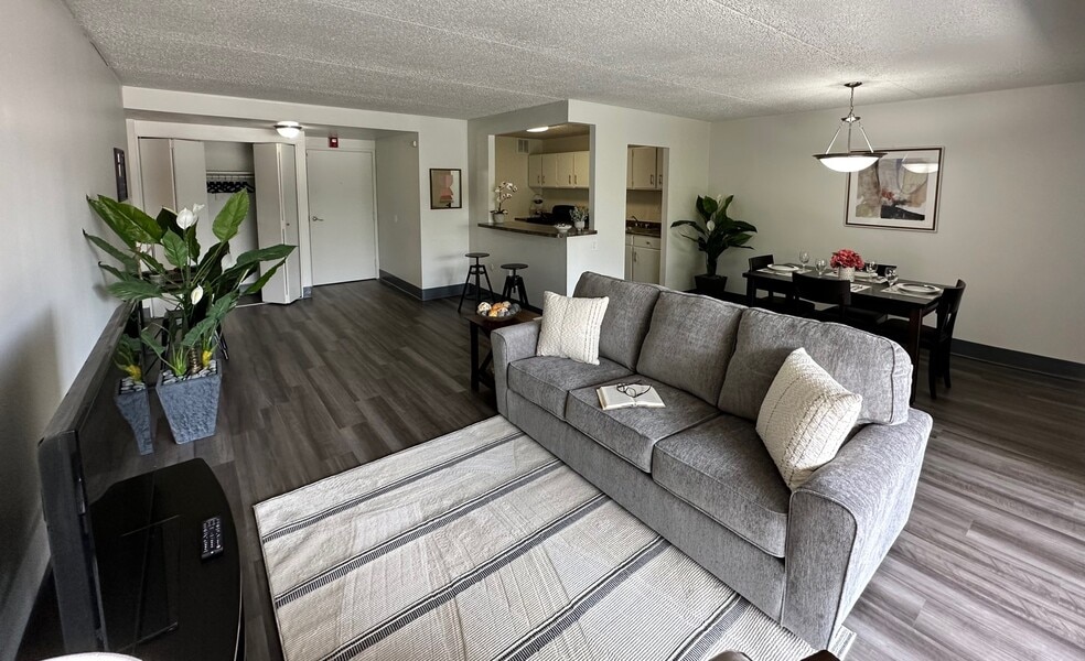 Apartments for Rent with Gym/Fitness Center Near Fallowfield Township ...