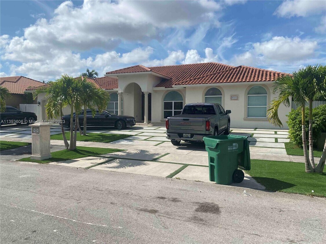 14302 SW 15th St, Miami, FL 33184 - House Rental in Miami, FL ...