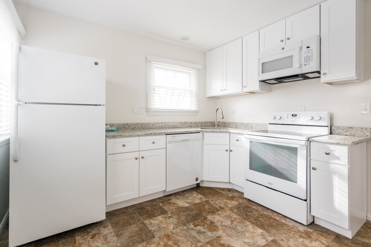 440 Alter Rd Unit Upper, Detroit, MI 48215 - 440 Alter Rd Detroit, MI ...