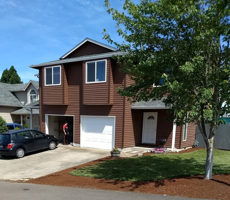 4297 Vicky Way NE, Salem, OR 97305 - Townhome Rentals in Salem OR ...