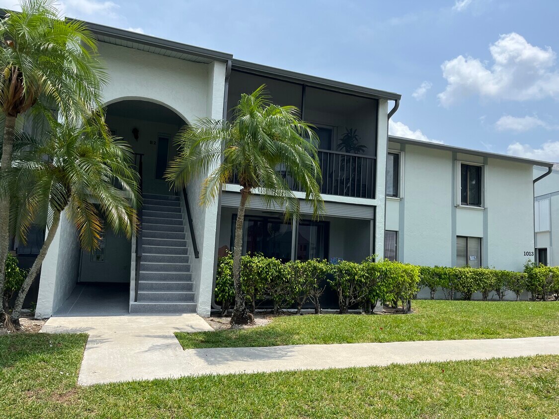 1013 Green Pine Blvd Unit B2, West Palm Beach, FL 33409 - Condo for ...