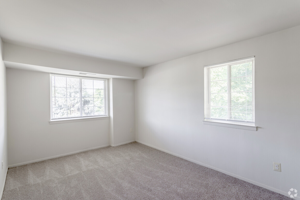 Gateway Square Apartments - 4855 St. Barnabas Rd Temple Hills, MD 20748 ...