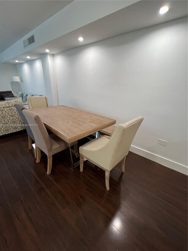 825 Brickell Bay Dr Unit 751, Miami, FL 33131 - Room for Rent in Miami ...