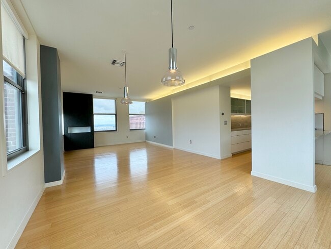 912 Baltimore Ave Unit 901, Kansas City, MO 64105 - Condo for Rent in Kansas City, MO ...