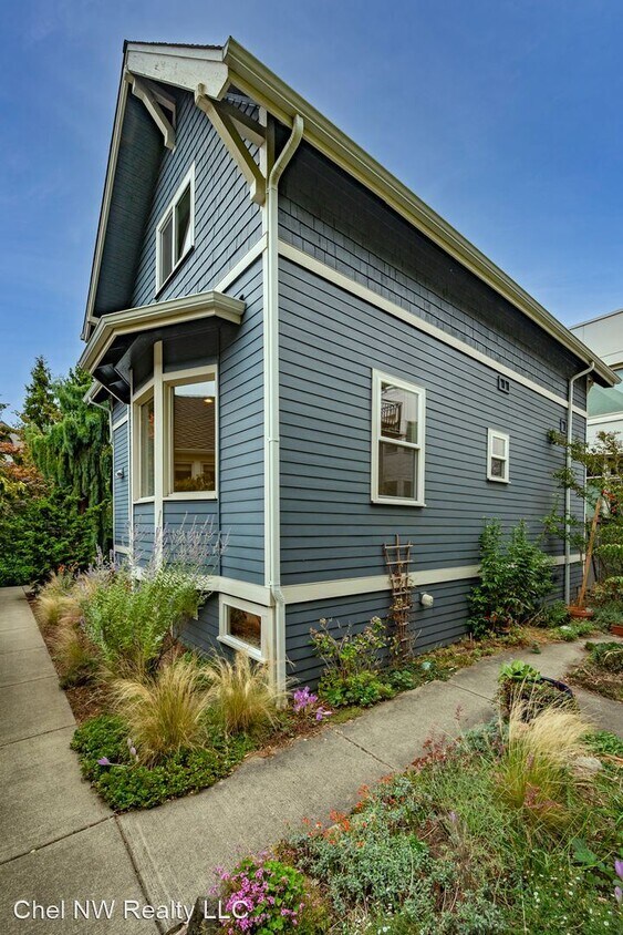 1816 11th Ave W, Seattle, WA 98119 - House Rental in Seattle, WA ...