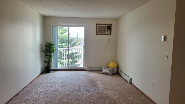 Wellington Manor - 310 Herold Rd Saskatoon, SK | Apartments.com