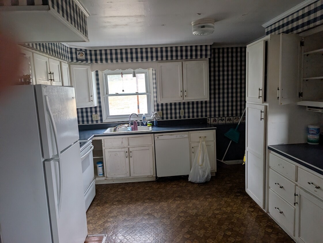 277 N Main St, Montgomery, IN 47558 - House Rental in Montgomery, IN ...