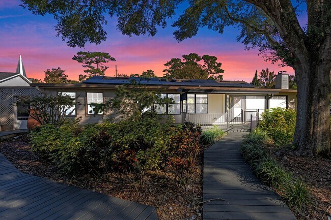 Tangerine Terrace on Lake Ola Houses for Rent under $3,000 - 1 Homes ...