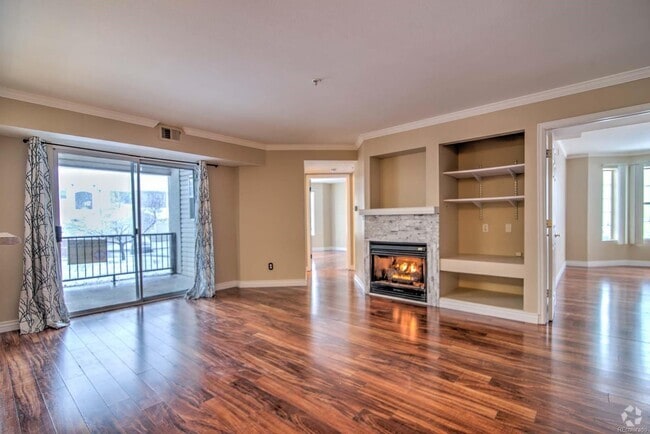 Cambridge Commons Apartments for Rent with a Walk-In Closet - Littleton ...