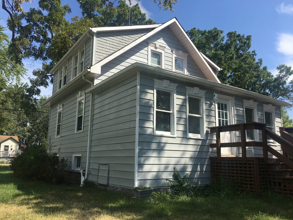 16737 W Easton Ave, Prairie View, IL 60069 - House Rental in Prairie ...