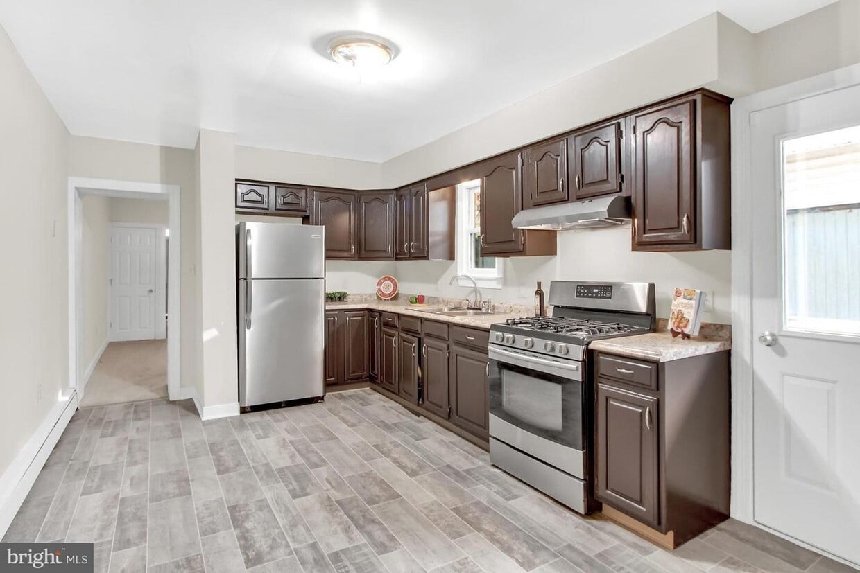 324 W Princess St, York, PA 17401 - House Rental in York, PA ...