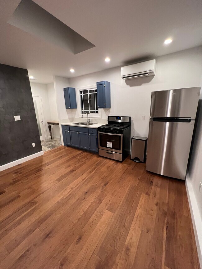 1011 Keniston Ave, Los Angeles, CA 90019 - House Rental in Los Angeles ...