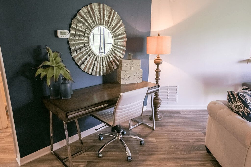 The Residence at Christopher Wren Apartments - 1390 Christopher Wren Dr ...