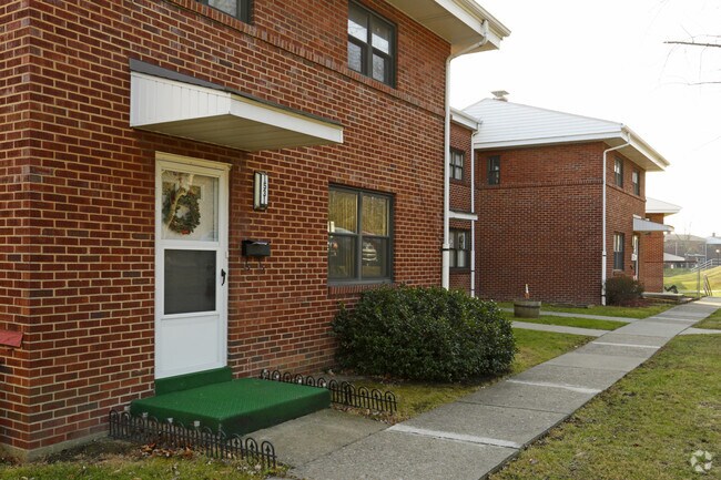 Linmar Heights Apartments - Aliquippa, PA | Apartments.com