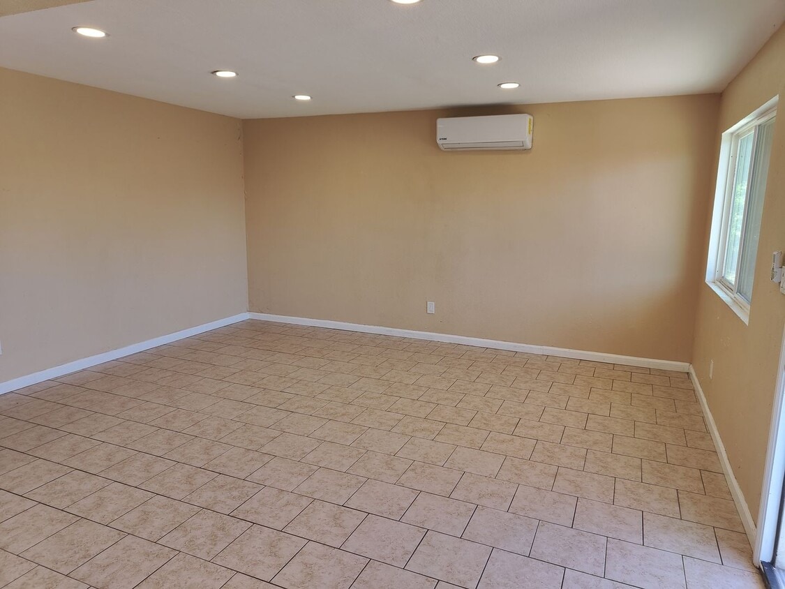 5115 Naranja St Unit 3, San Diego, CA 92114 - Room for Rent in San ...