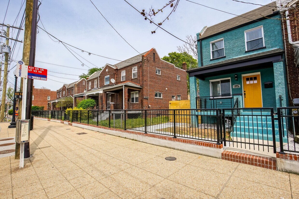3727 Minnesota Ave NE, Washington, DC 20019 - Townhome Rentals in ...