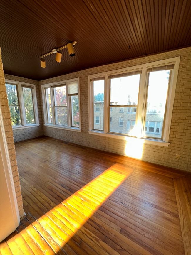 3896 Reading Rd Unit x, Cincinnati, OH 45229 - Condo for Rent in ...