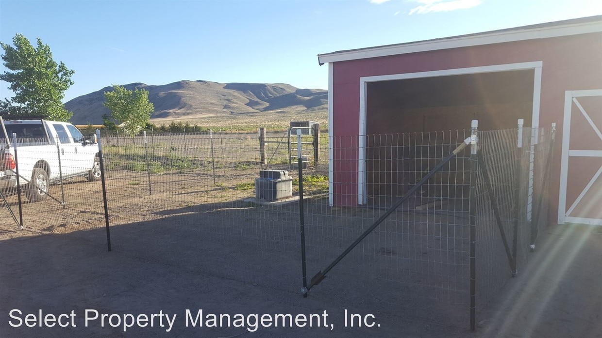 213 David Ave, Silver Springs, NV 89429 - House Rental in Silver ...