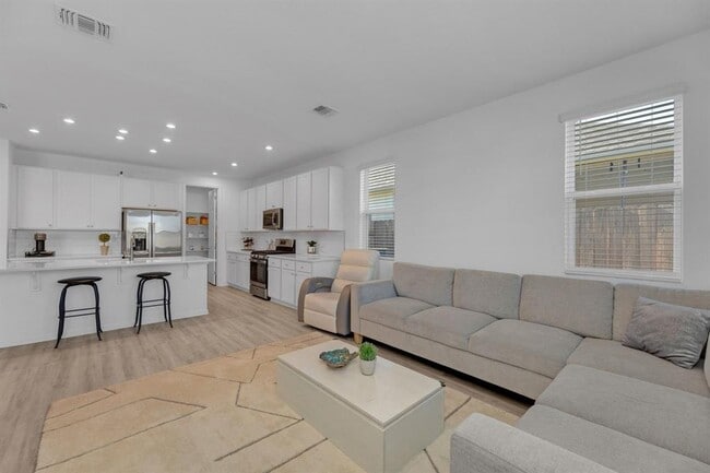 20704 John Gill Dr, Manor, TX 78653 - House Rental in Manor, TX ...