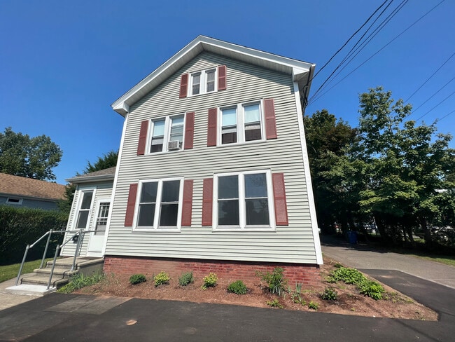 604 Center St Unit 1 Wallingford Ct 06492 604 Center St Wallingford
