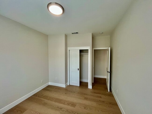 1555 Innes Ave Unit 1555, San Francisco, CA 94124 - Room for Rent in ...