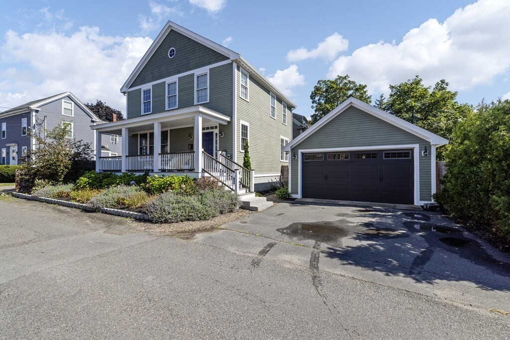 26 Barnard St, Marblehead, MA 01945 - House Rental in Marblehead, MA ...