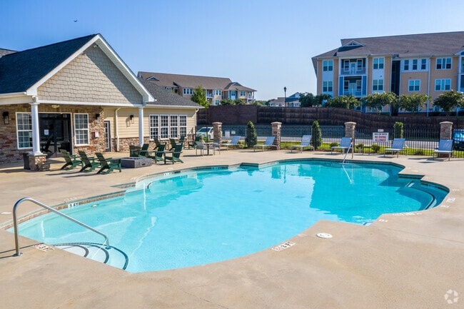 Commons at Fort Mill Apartments - 221 Embassy Dr Fort Mill, SC ...