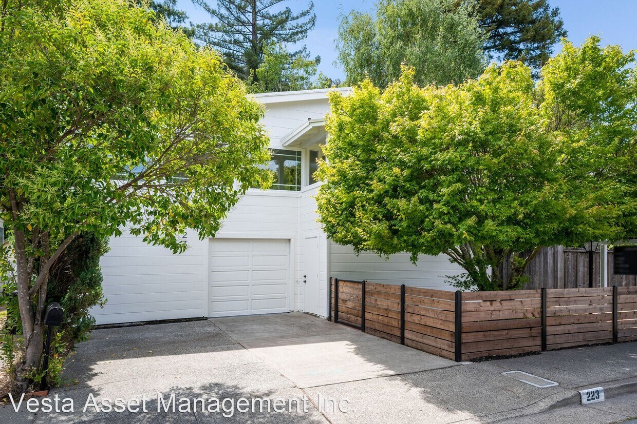 223 Kent Ave, Kentfield, CA 94904 - House Rental in Kentfield, CA ...