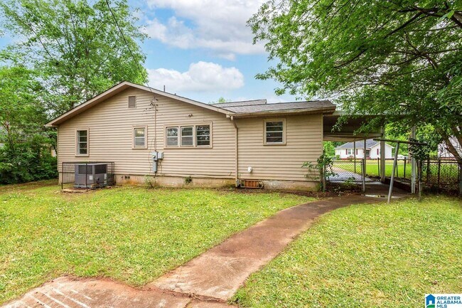 1412 Meadow Ln Birmingham Al 35228 House Rental In Birmingham Al