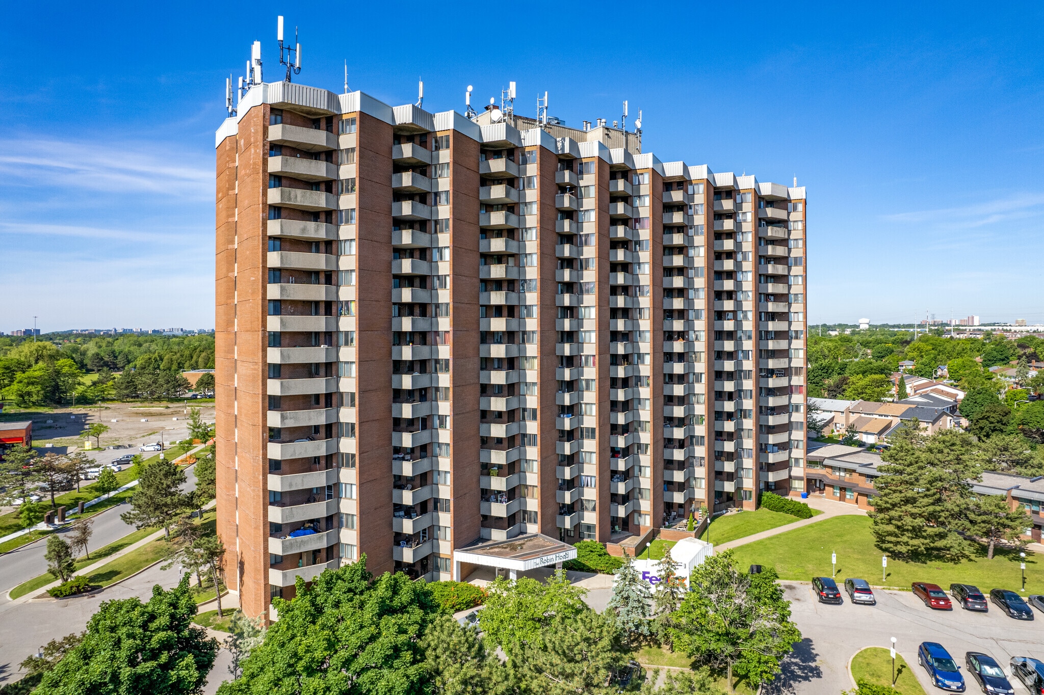 Robin Hood Appartements - 1 Dean Park Rd Toronto, ON | Apartments.com