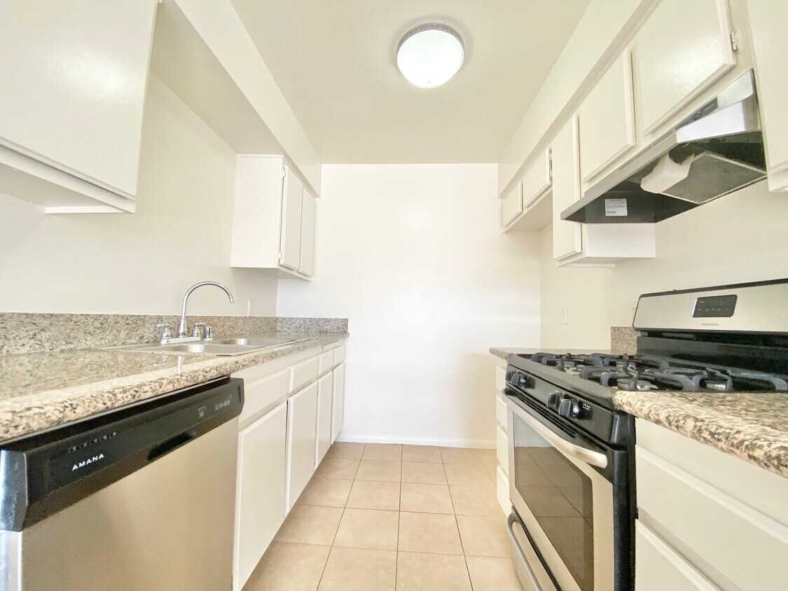 7249 Vassar Ave Unit 305A, Los Angeles, CA 91303 - Room for Rent in Los ...