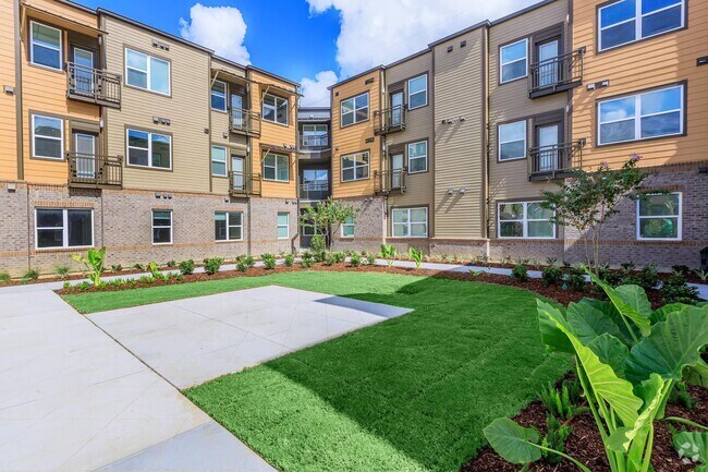 Apartments for Rent Near Louisiana State University - Baton Rouge, LA ...