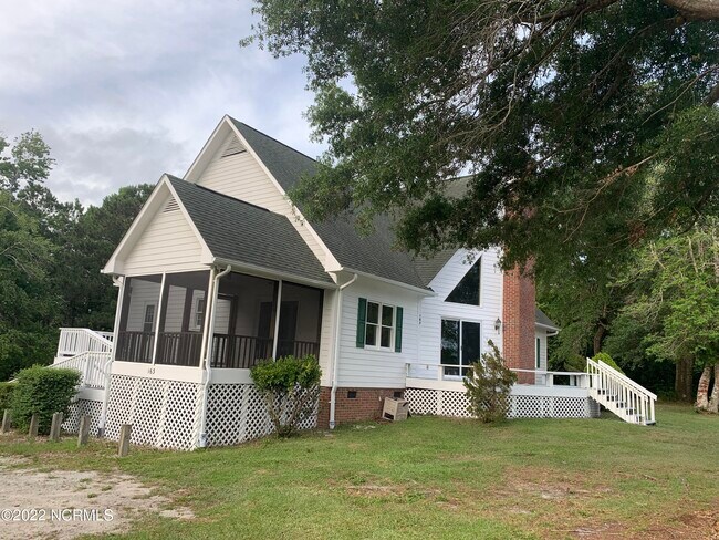 163 Shell Rock Landing Rd, Hubert, NC 28539 - House Rental in Hubert ...
