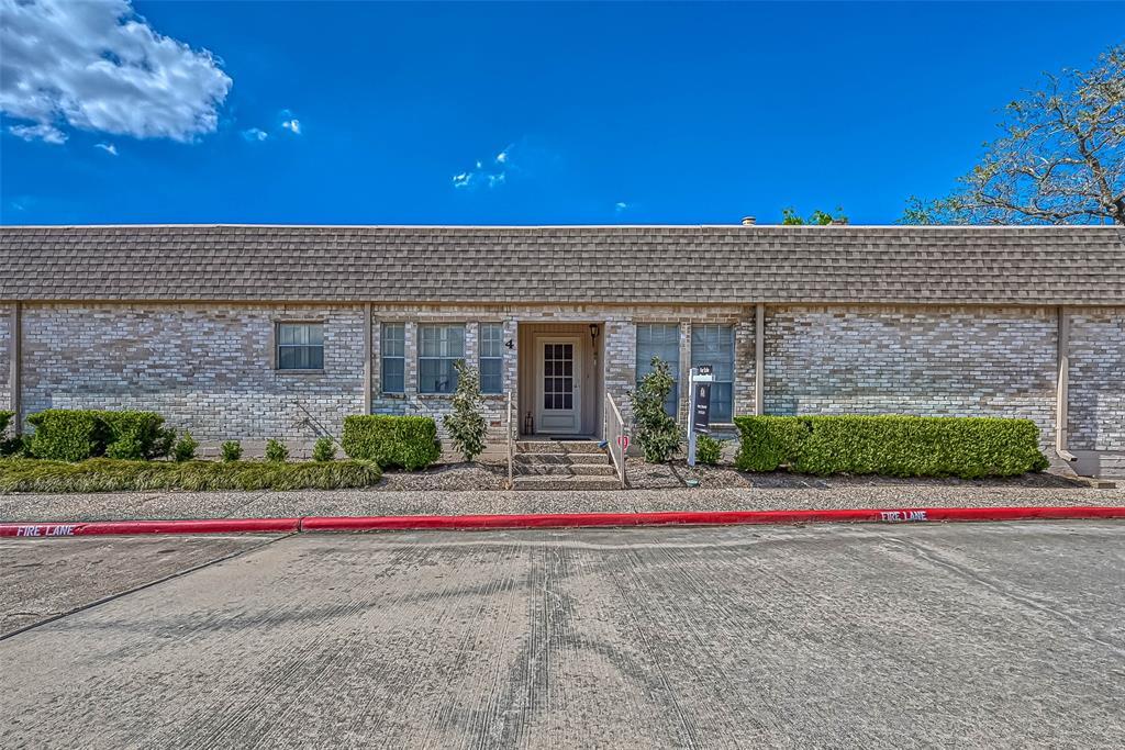 4 River Creek Way, Sugar Land, TX 77478 - Condo for Rent in Sugar Land ...