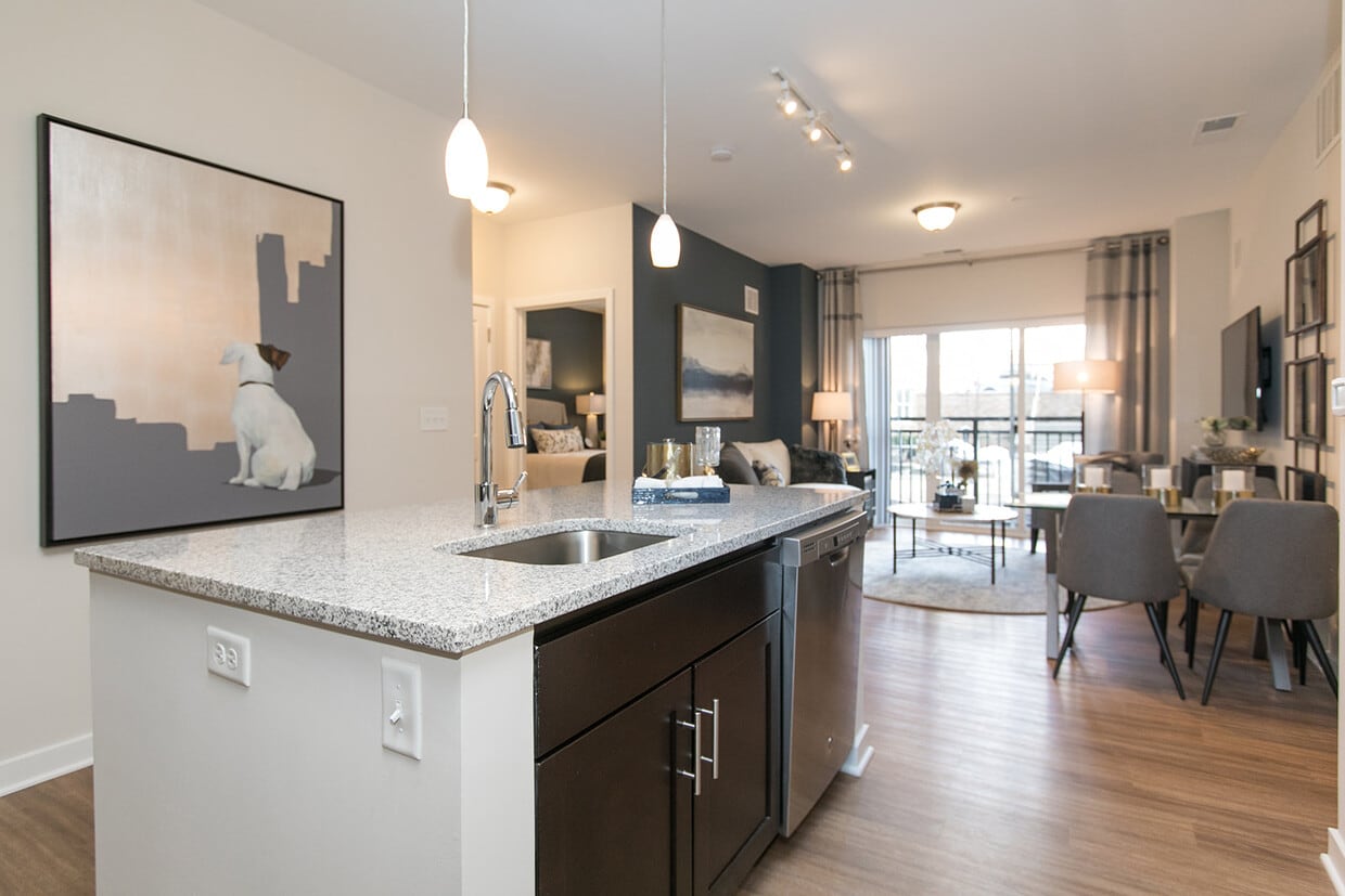 Verde at Howard Square East - 7600 Hearthside Way Elkridge, MD 21075 ...