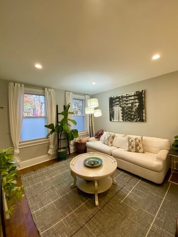 209 W 3rd St Unit 1, Boston, MA 02127 - Condo for Rent in Boston, MA ...
